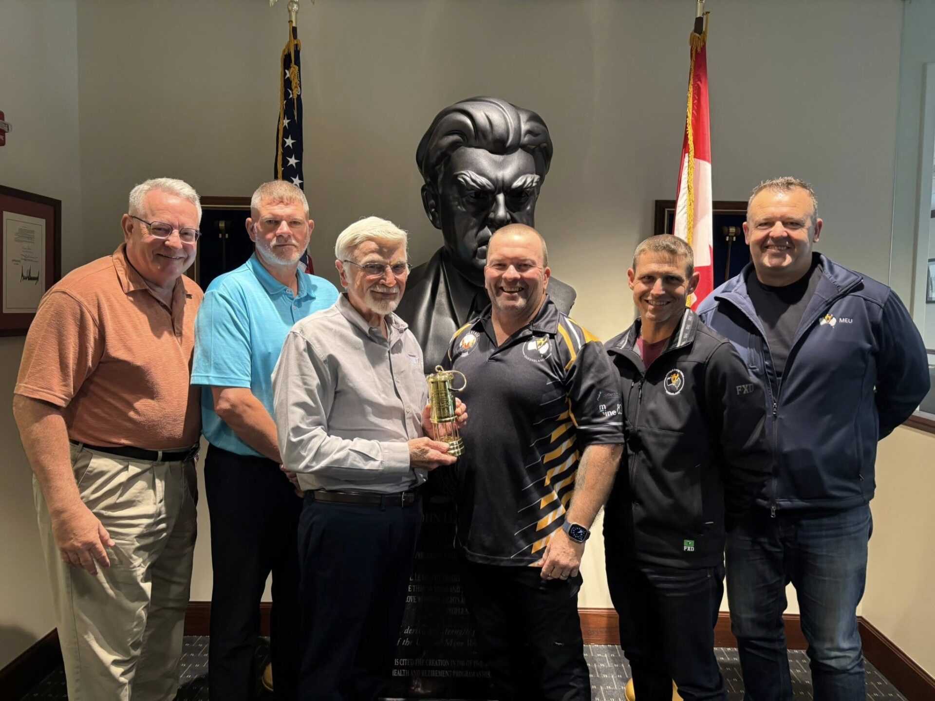 US shows threats and opportunities - Mining and Energy Union